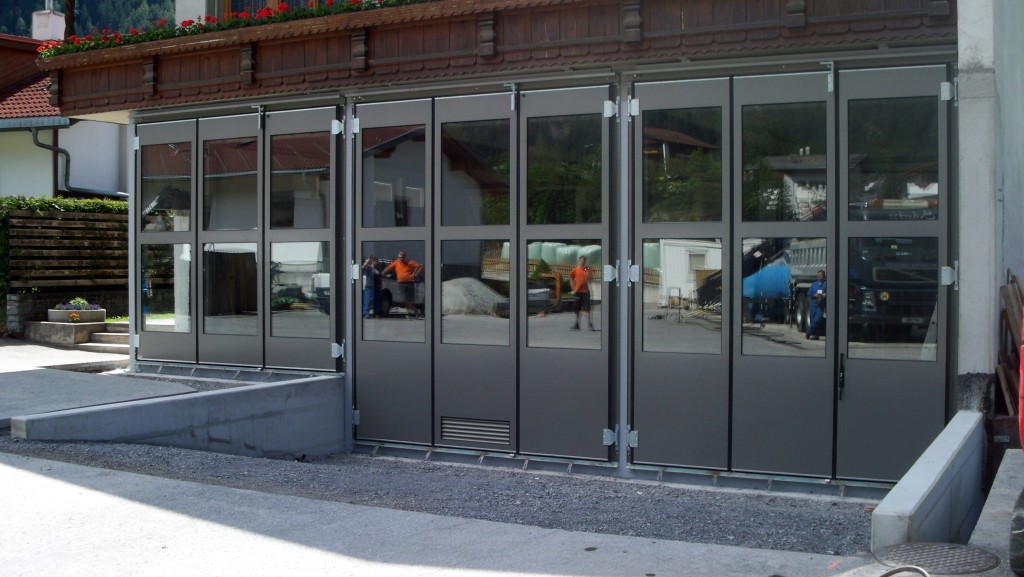 Garagentor - Falttor - Harrasser Gmbh Bruneck